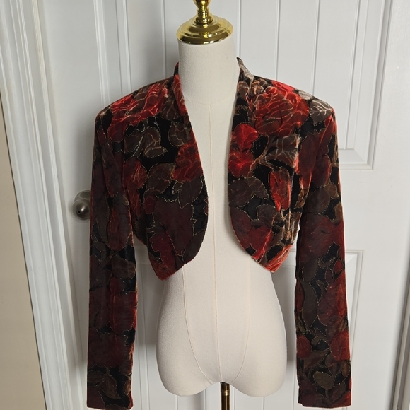 CDC | Jackets & Coats | Vintage Cdc Velvet Red And Black Floral Blazer ...